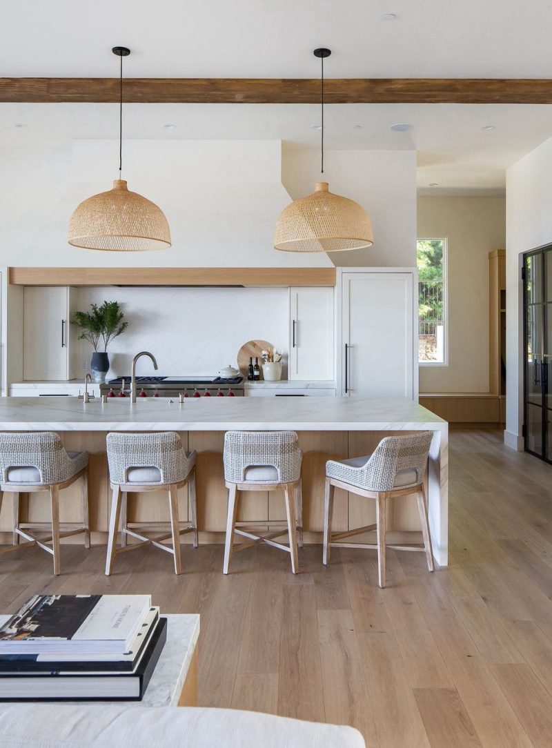 10 Beautiful Kitchen Flooring Ideas for Cozy, Modern Homes