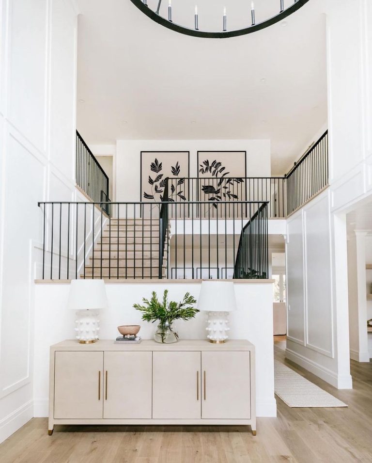 10 Striking Modern Staircase Design Ideas