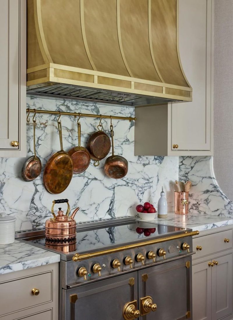 7 Italian Range Brands for a Sophisticated Kitchen