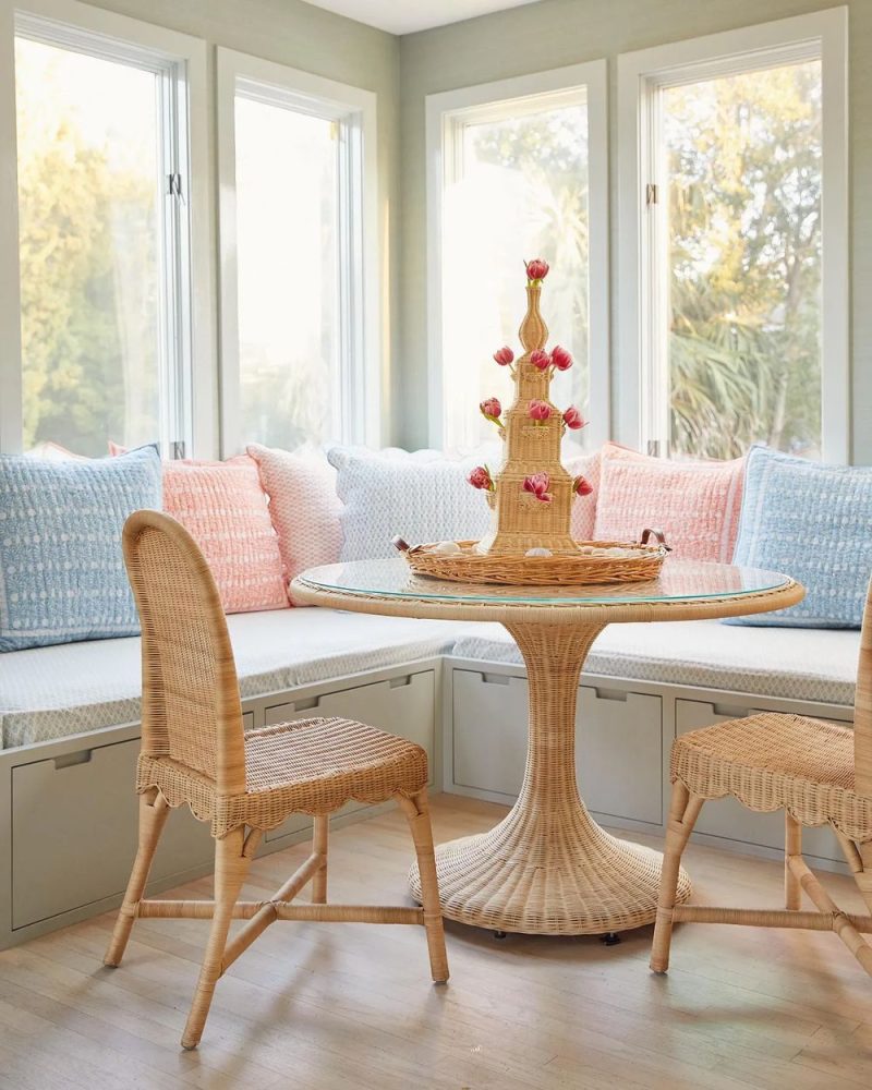 10 Tropical Breakfast Nooks to Start Your Beach Day
