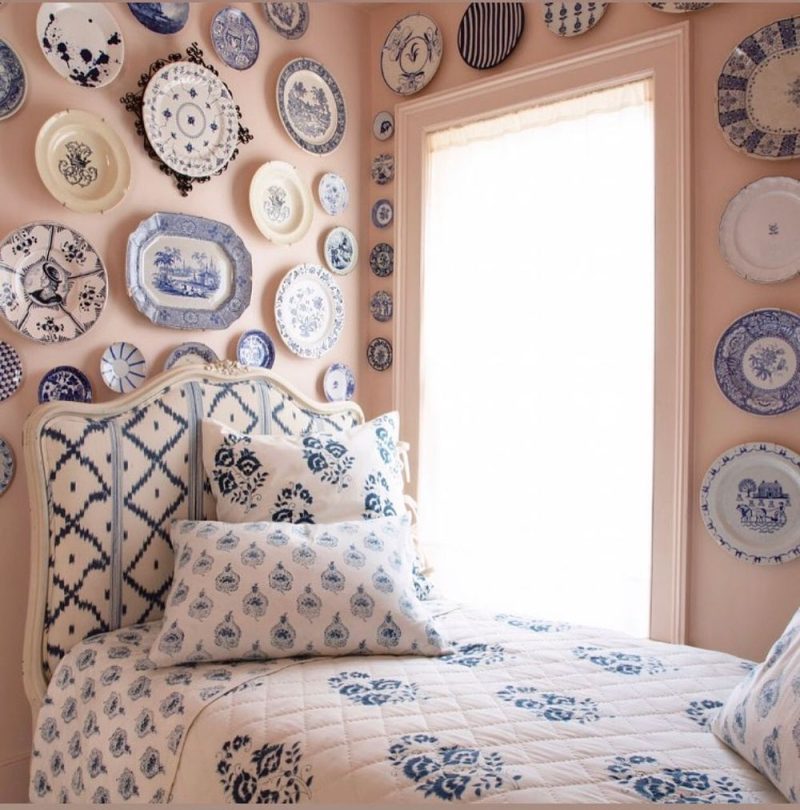11 Ways to Decorate with Plates on the Wall