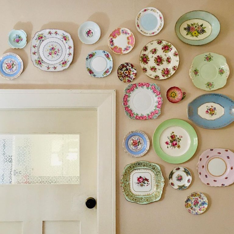 11 Ways to Decorate with Plates on the Wall