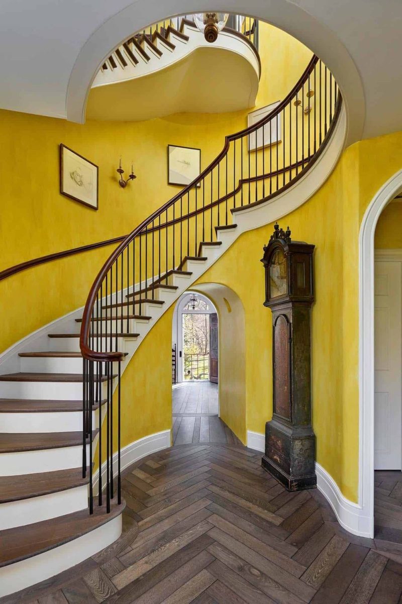 How to Incorporate Grandfather Clocks into Your Interior Design for Timeless Elegance