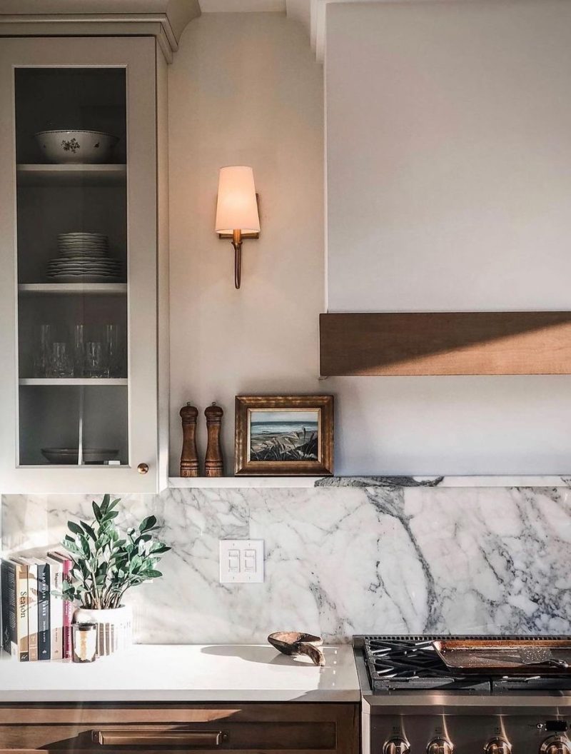 7 Stunning Kitchen Backsplash Ledge Ideas for a Beautiful Display