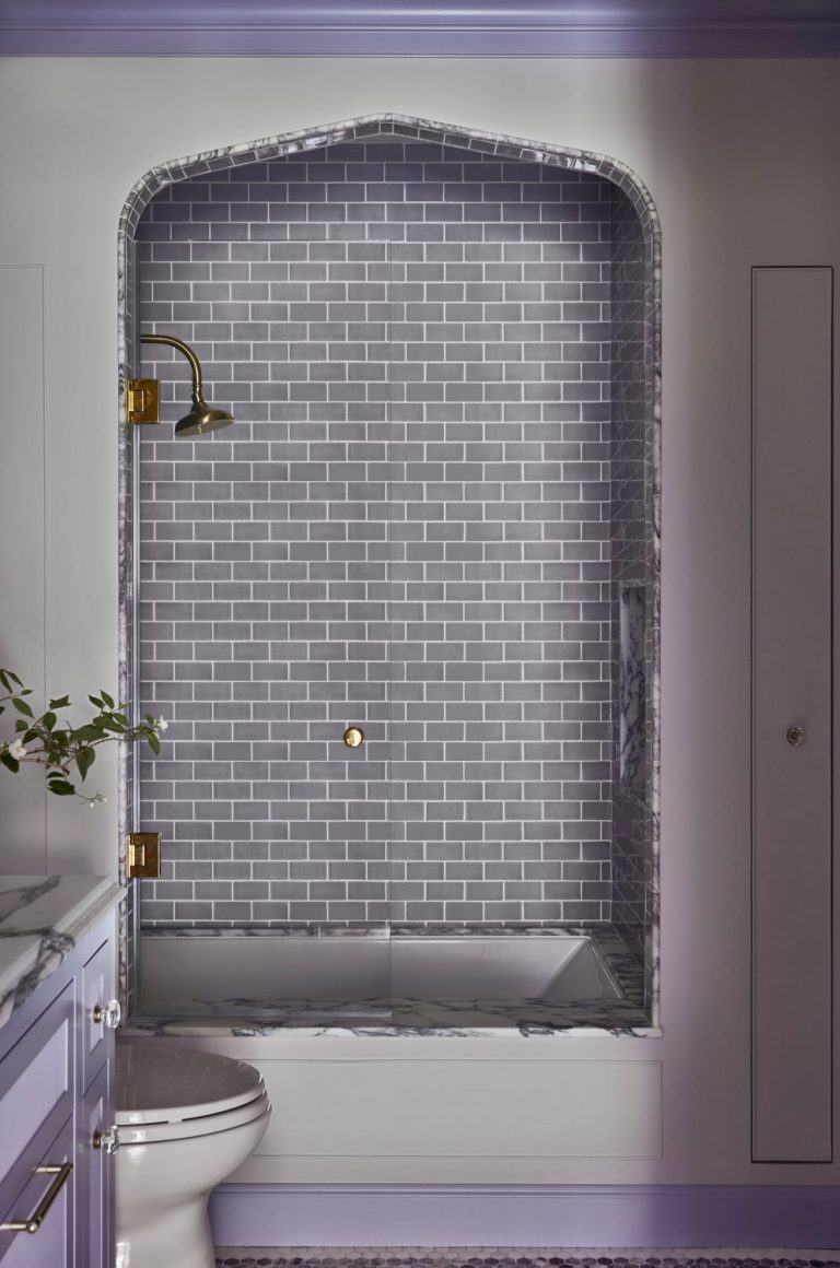 How to Decorate with the Lavender Color in Interior Design