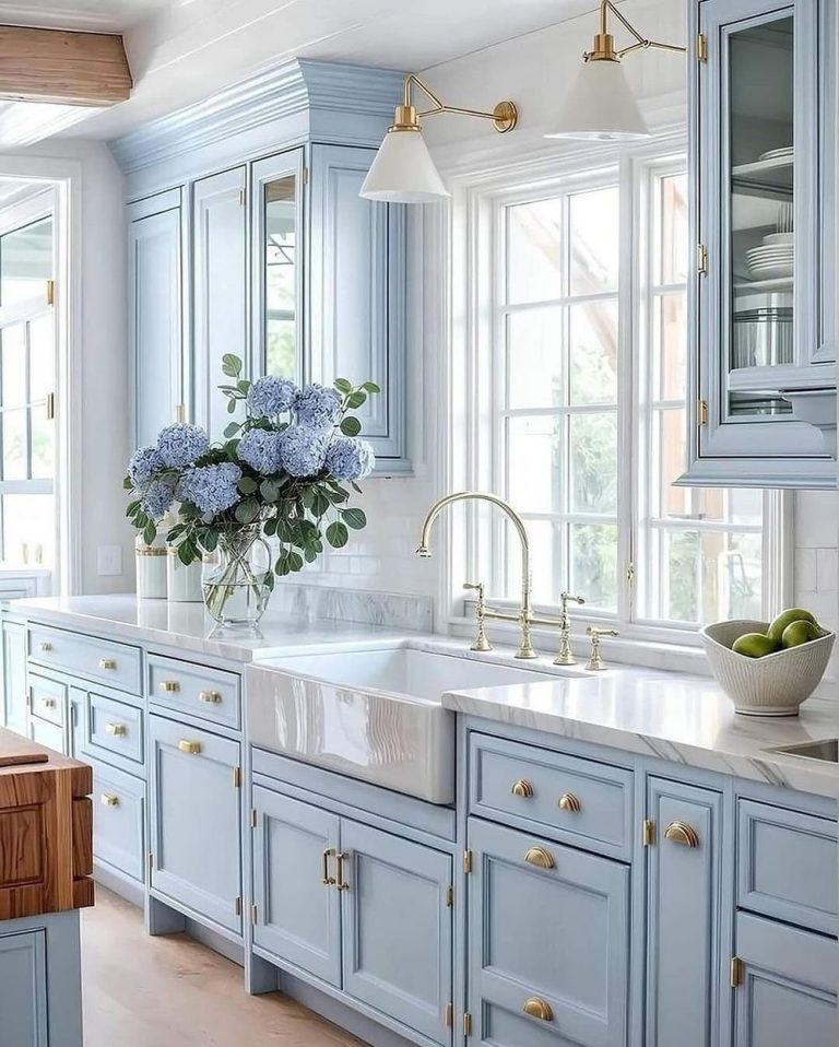 15 Blissful Blue Kitchen Design Ideas for a Calming and Inviting ...