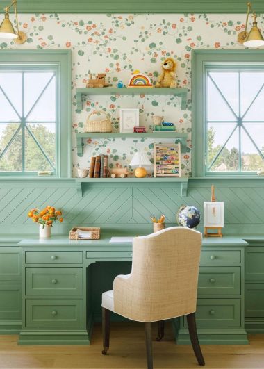 10 Brilliant Built-In Office Desk Ideas to Improve Your Home Workspace