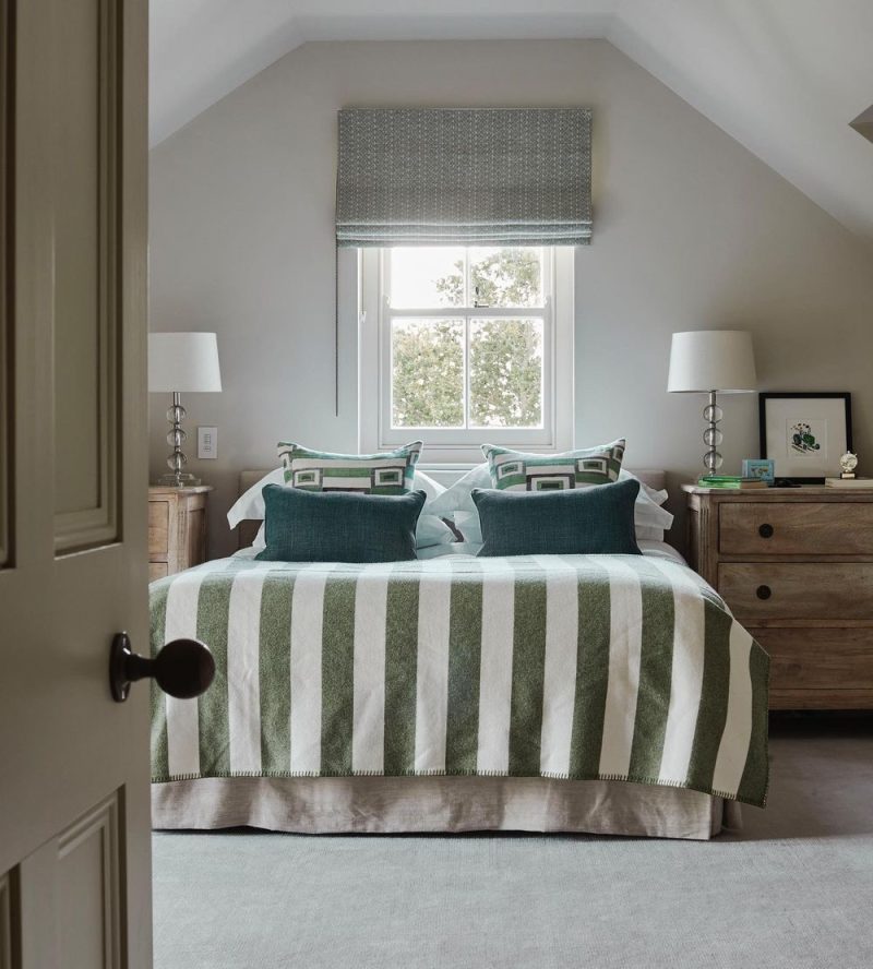 15 Timeless English Country Bedding Sets with Rustic Charm